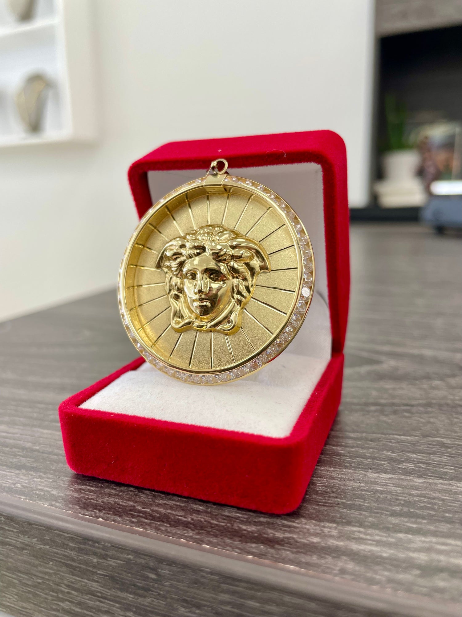 💎🇮🇹 MEDALLA VERSACE ORO 14K – Jasny Jewelry